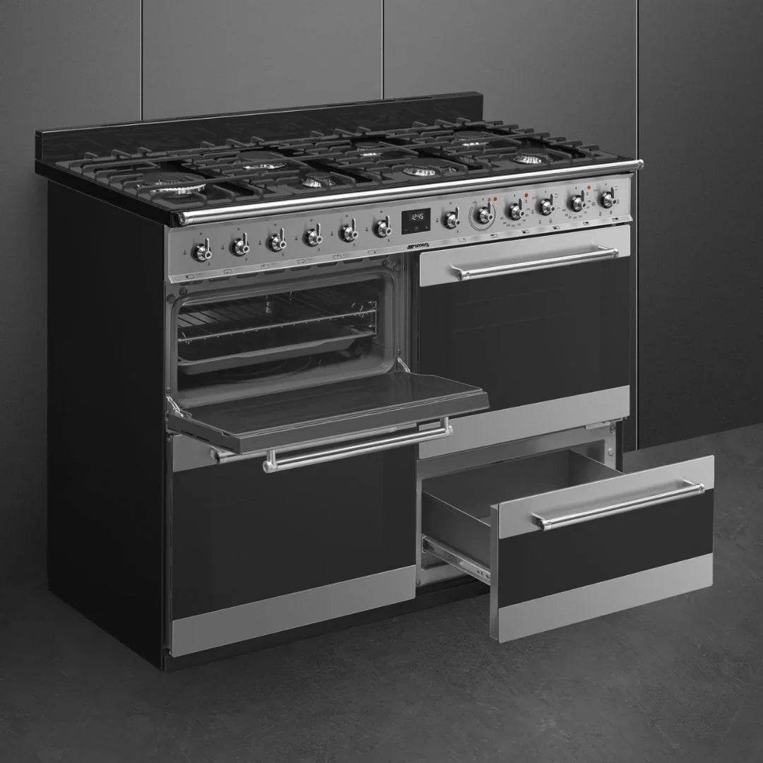 Elevate Your Kitchen with Smeg Range Cookers – Carvers Interiors