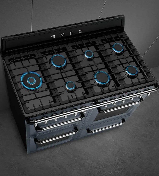 Smeg Range Cookers: Italian Design Meets Culinary Excellence | Carvers ...